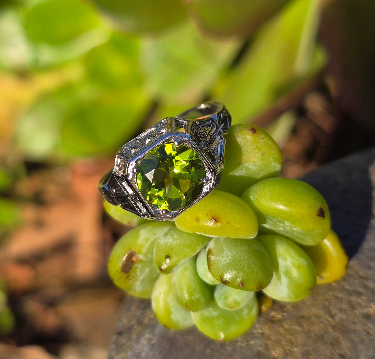 18k white gold Belais filigree c.1920's peridot ring – Rambling Rose